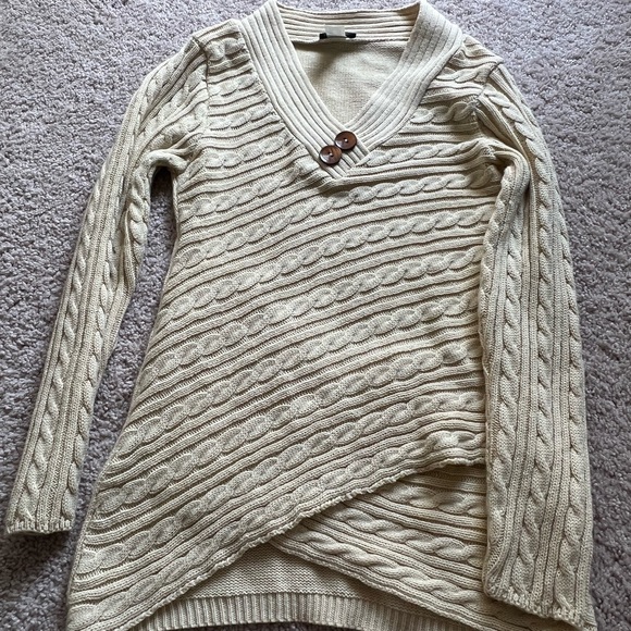 VENUS | Sweaters | Venus Sweater Size Small | Poshmark